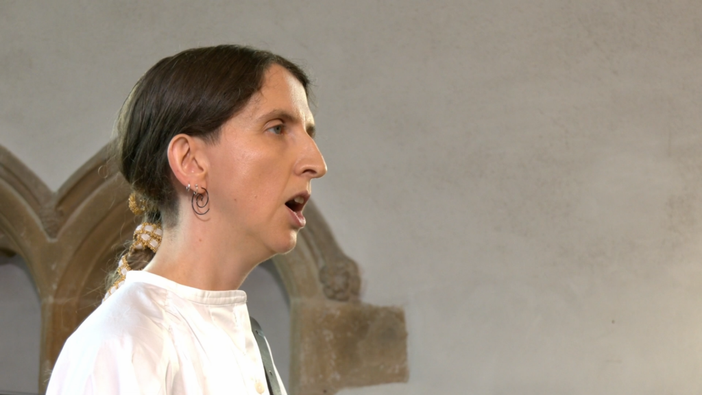 Margery Kempe by candlelight – Leah Stuttard, pilgrim and musician